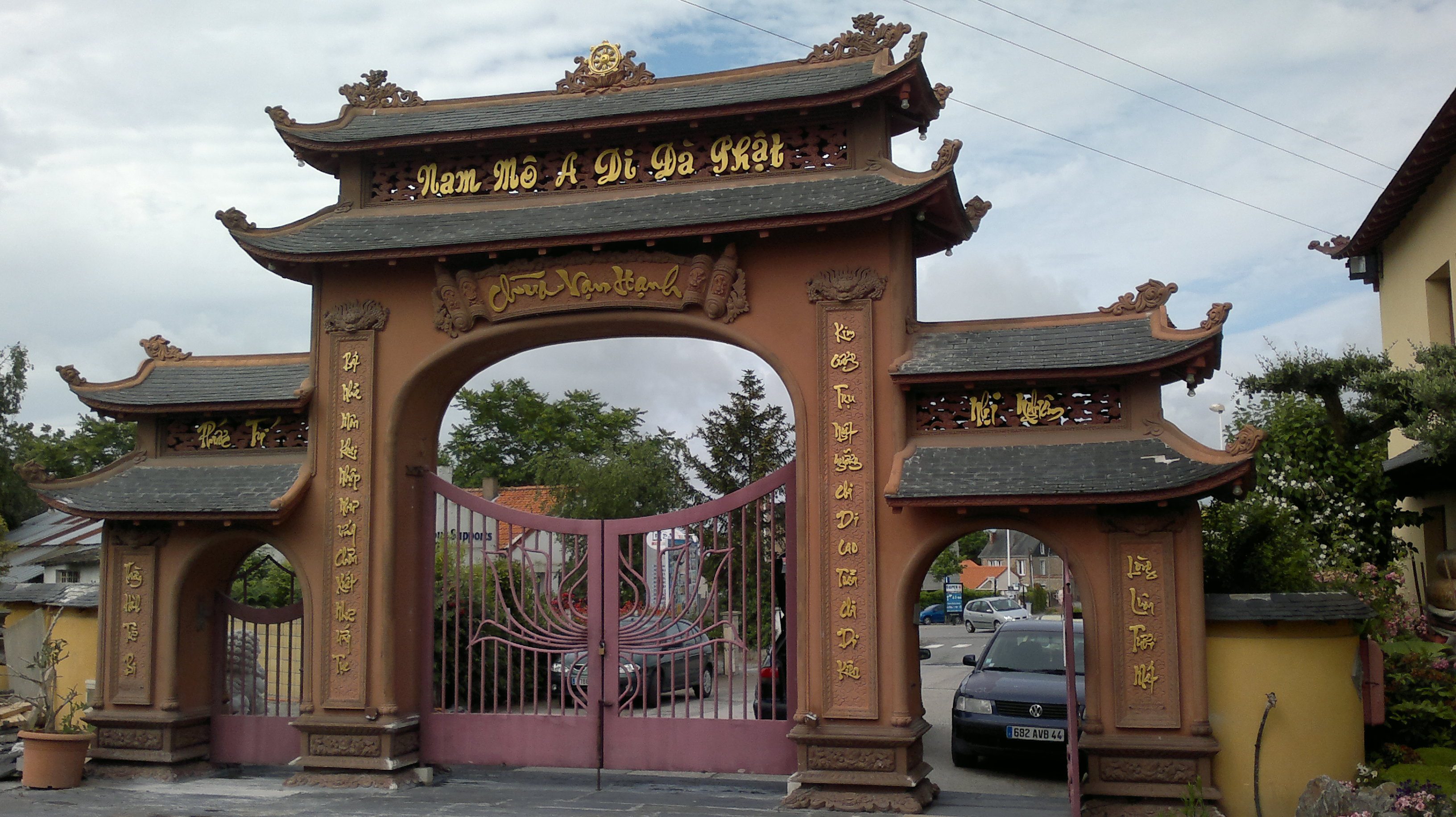Présentation de la Pagode bouddhiste Van Hanh et de la voie du Dharma