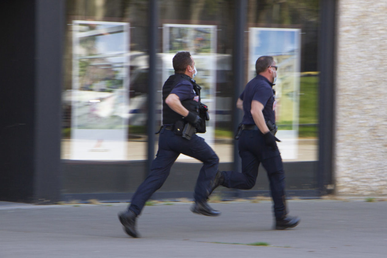 VALENTIN GENDROT EN FLIC. UN JOURNALISTE A INFILTRÉ LA POLICE
