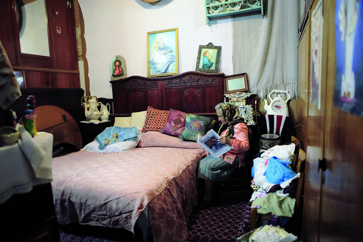 AVEC MILENA AGUS, UN VILLAGE RETROUVE SES COULEURS LE TEMPS D’UNE ...