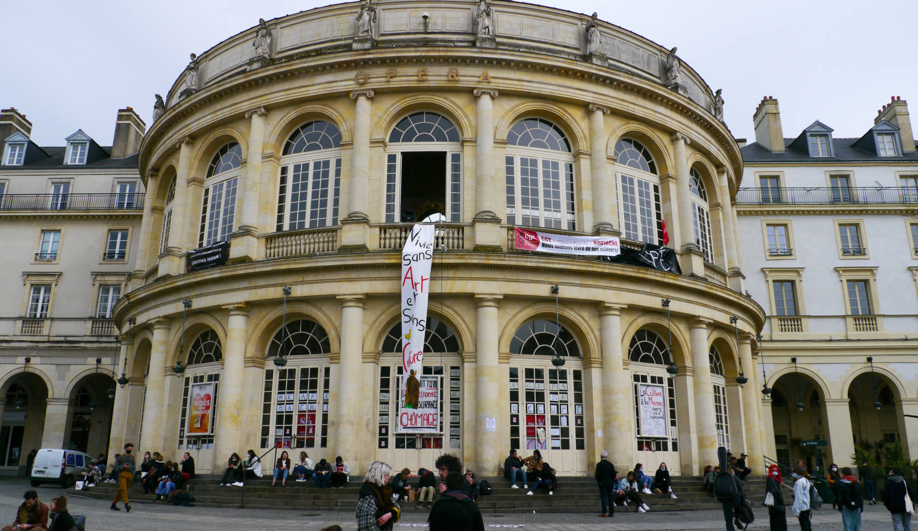 RENNES. L’OCCUPATION DE L’OPÉRA SE POURSUIT | Rennes news actus