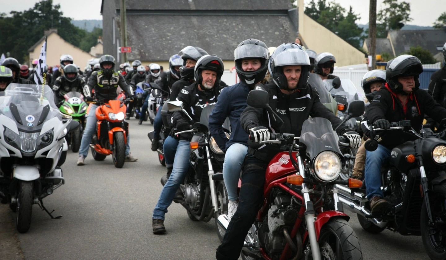 Porcaro Morbihan. Un nouveau logo pour la Madone des Motards des 14 et ...