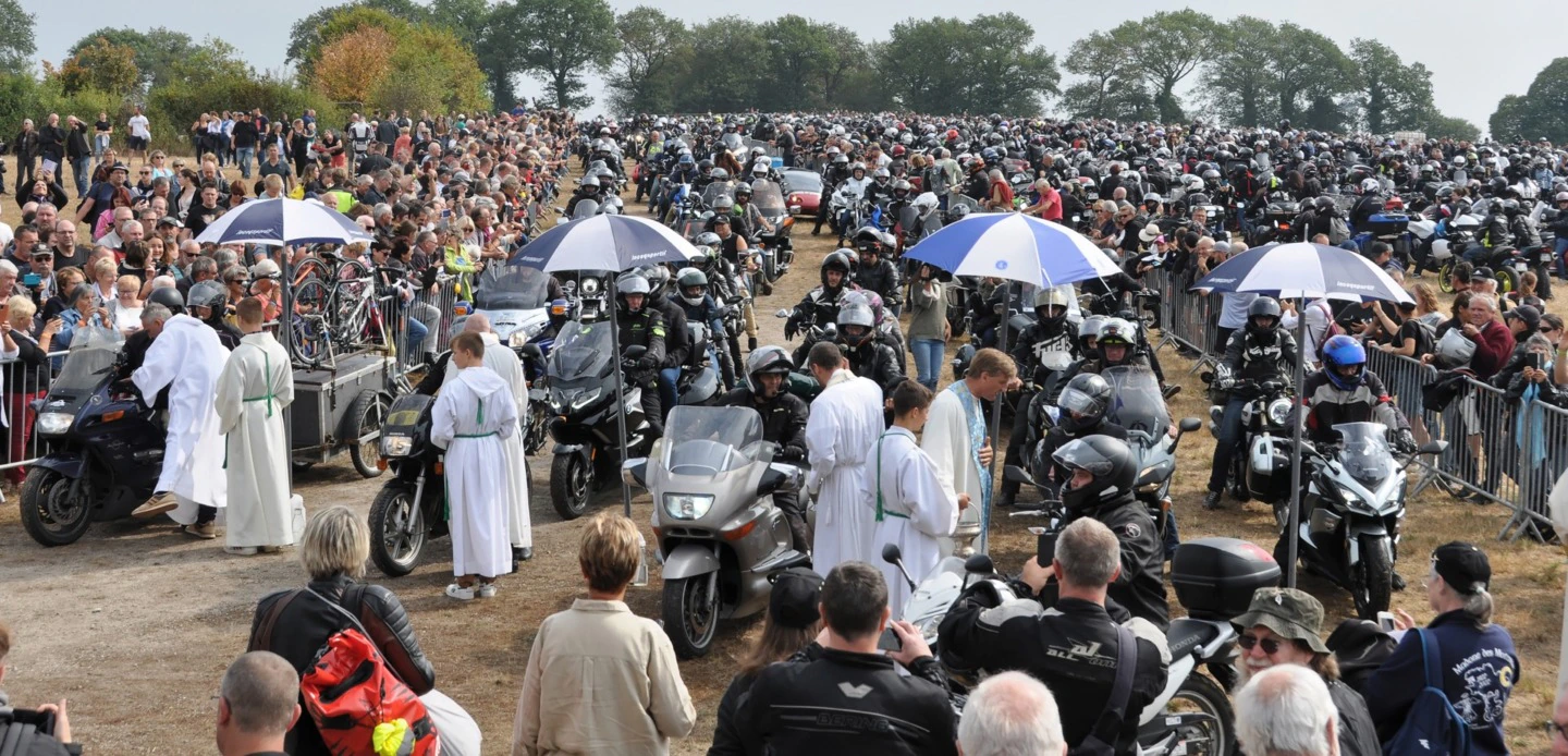 Porcaro Morbihan. Un nouveau logo pour la Madone des Motards des 14 et ...