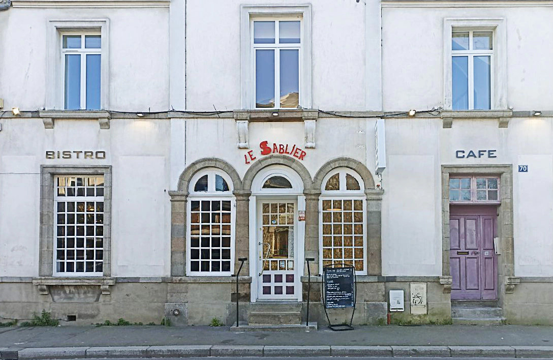 Rennes. Le Sablier, un bar-restaurant ouvert sur le monde et sa ...
