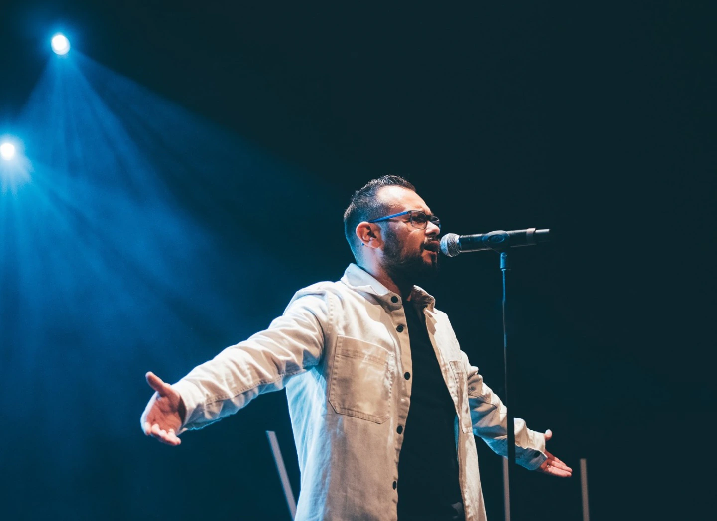 Dinard. Le chanteur Wyll sort son Coeur qui Bat | Rennes news actus