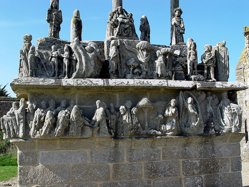 Bretagne. Un riche patrimoine de calvaires bretons dont 7 monumentaux