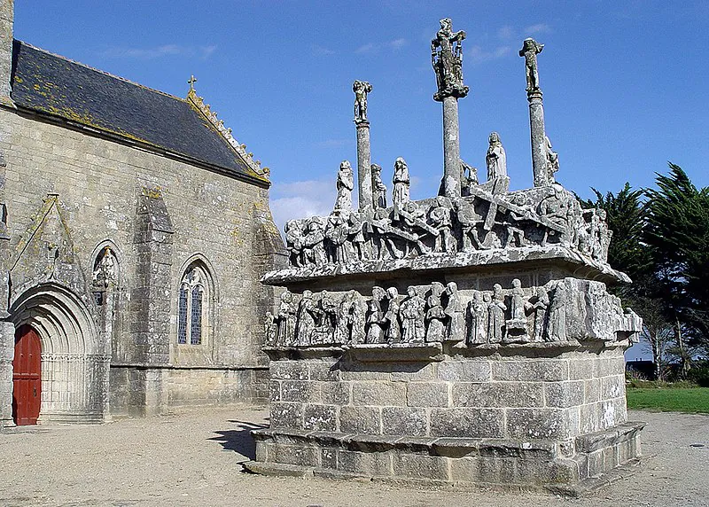 Bretagne. Un riche patrimoine de calvaires bretons dont 7 monumentaux