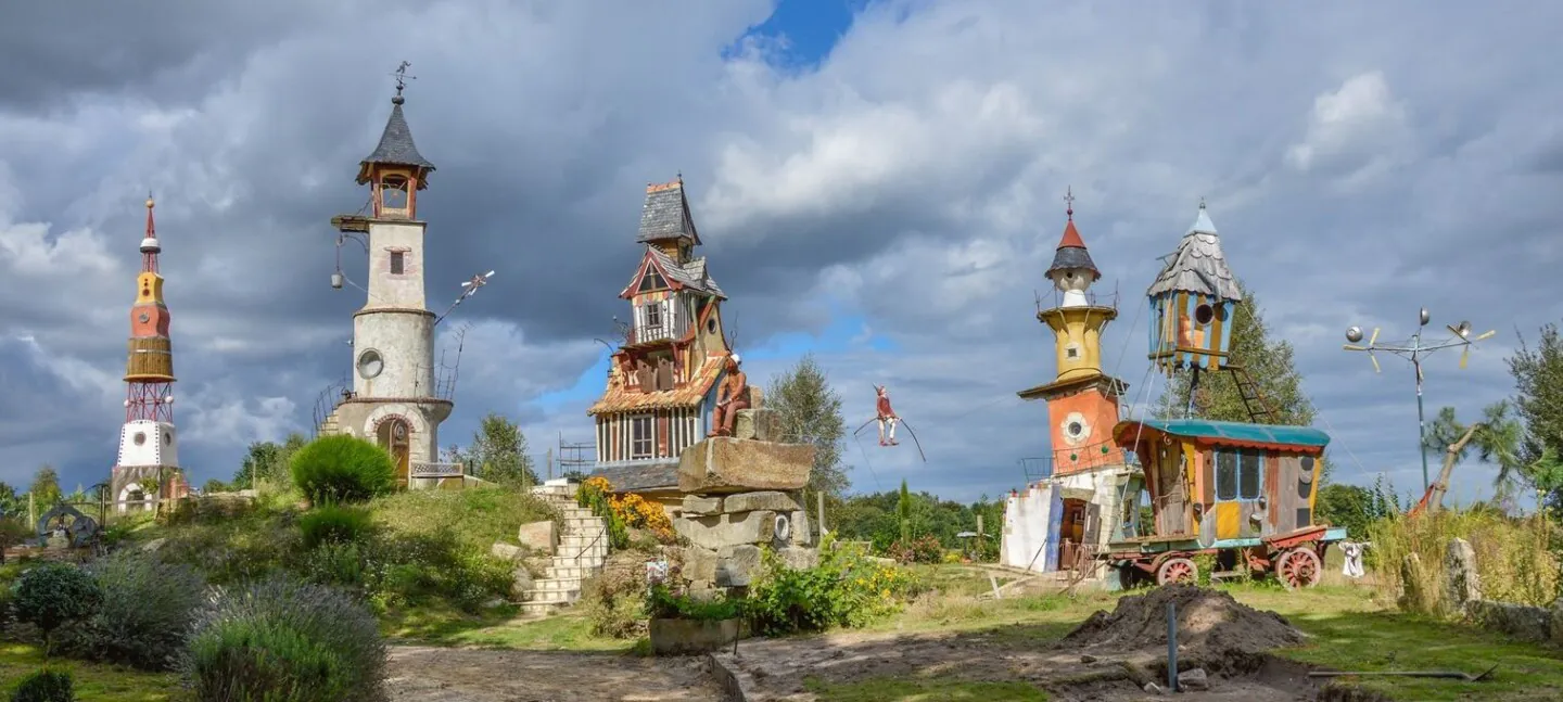 Lizio. L’Univers du Poète Ferrailleur a ouvert ses portes pour la ...