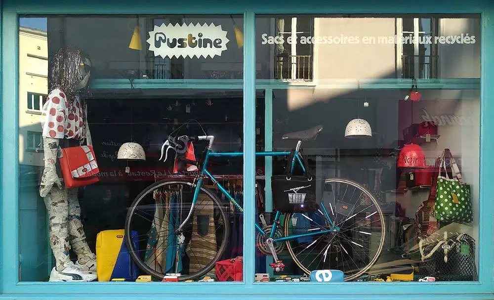 RUSTINE. DES SACS ET ACCESSOIRES EN MATÉRIAUX RECYCLÉS