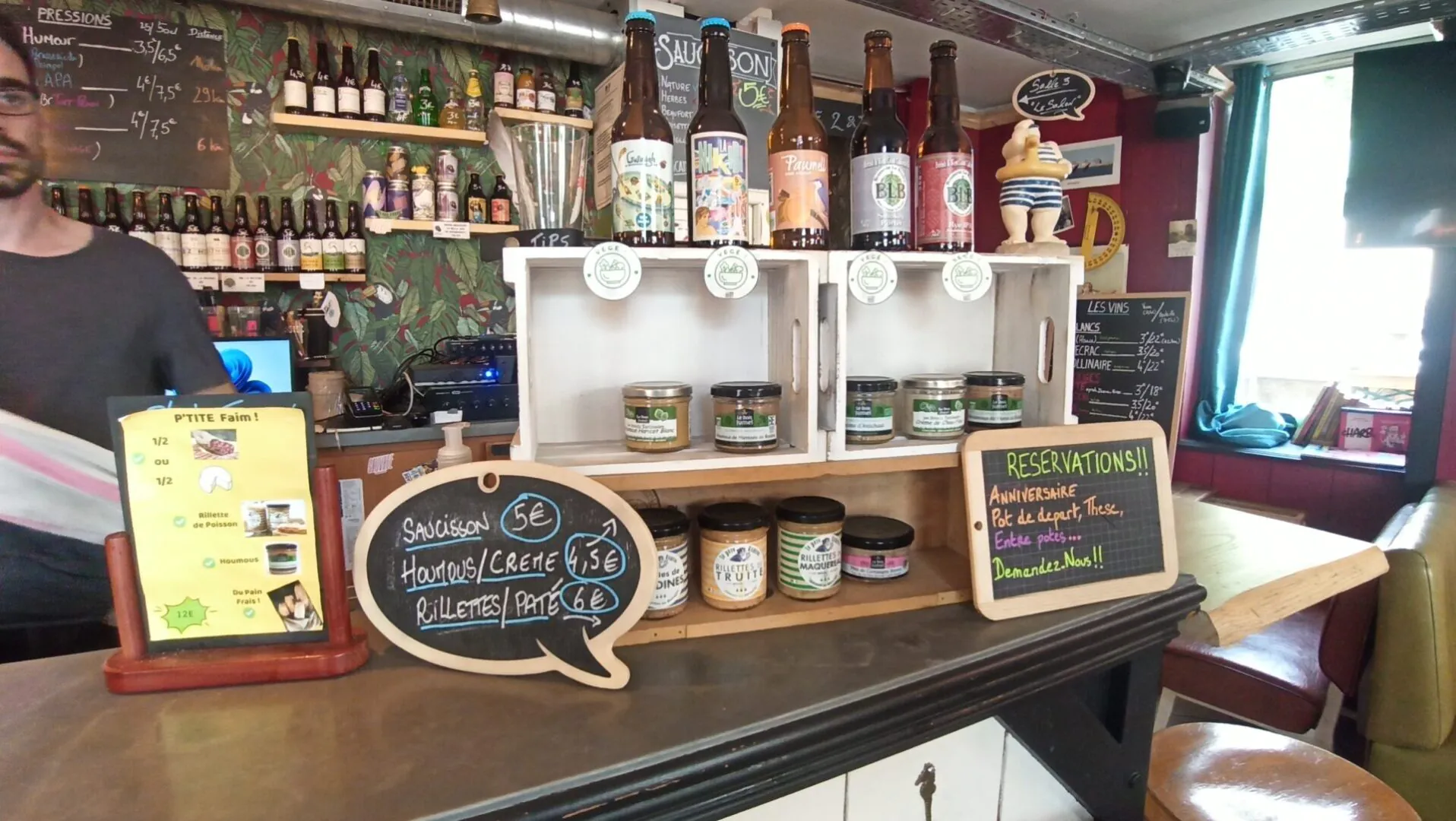 Bars de quartier Rennes. Les 400 coups, bières bretonnes et vins ...