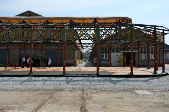 Rennes. Un été au Grand Huit : manèges, arts forains et guinguette à ...