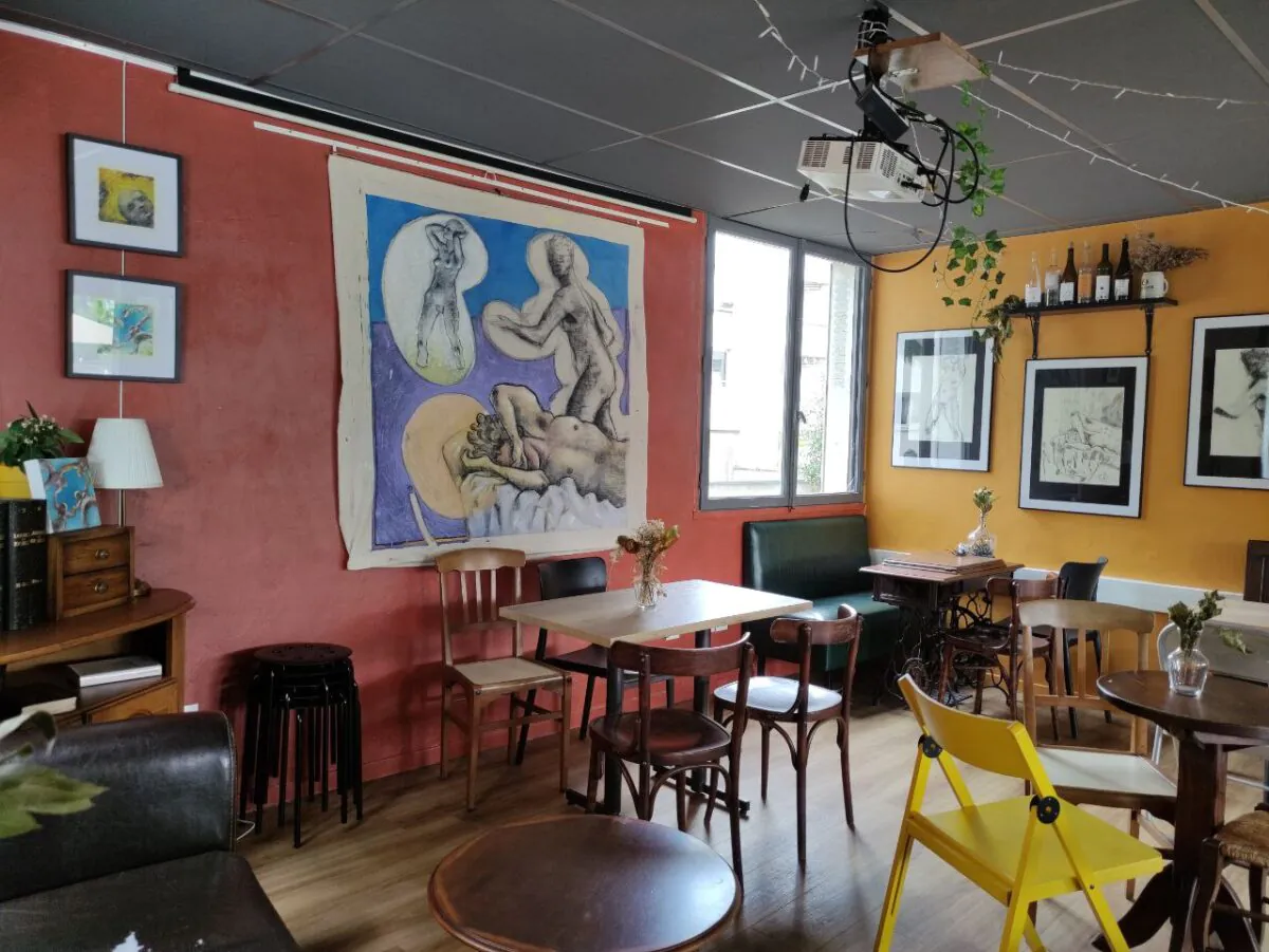 Rennes. Le bar-café Le Tournesol a fleuri sur le mail Mitterrand ...
