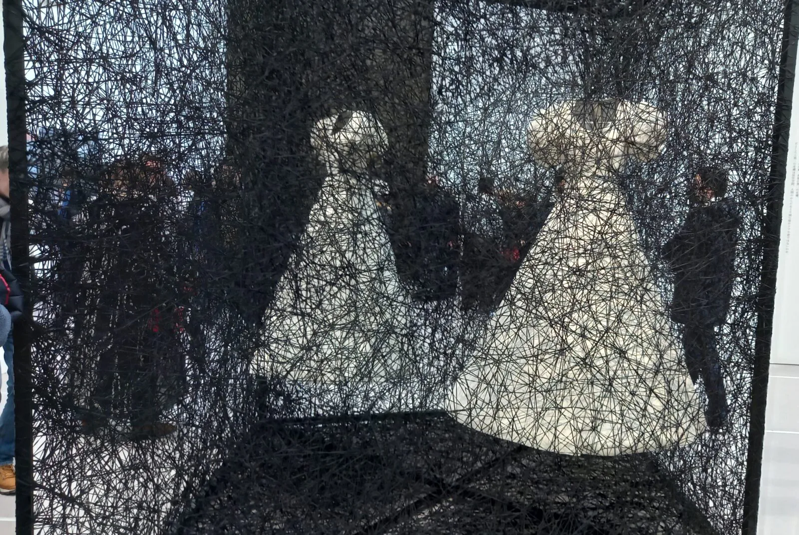 Paris. Le Grand Palais accueille les oeuvres de la plasticienne Chiharu ...